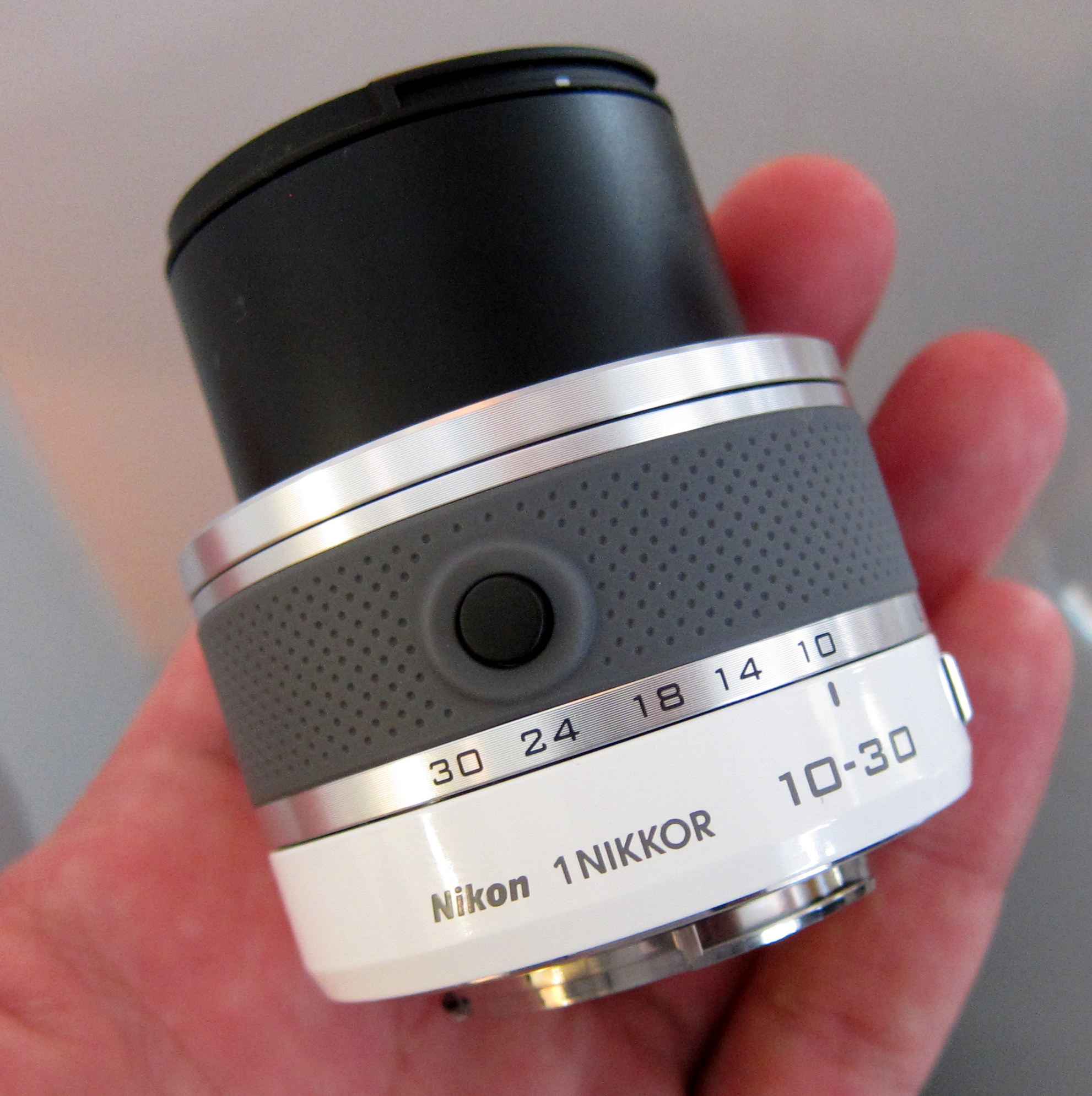 Nikon 1 J1 Images