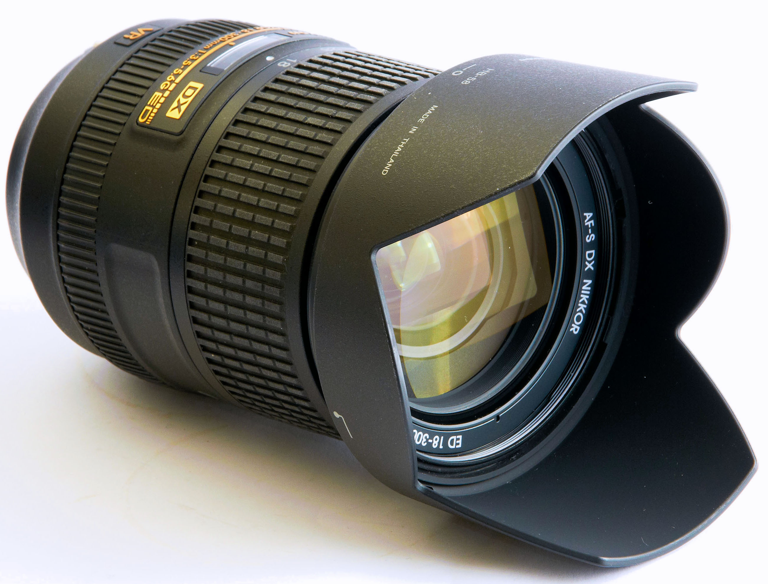 Nikon AF-S DX Nikkor 18-300mm f/3.5-5.6G ED VR Images