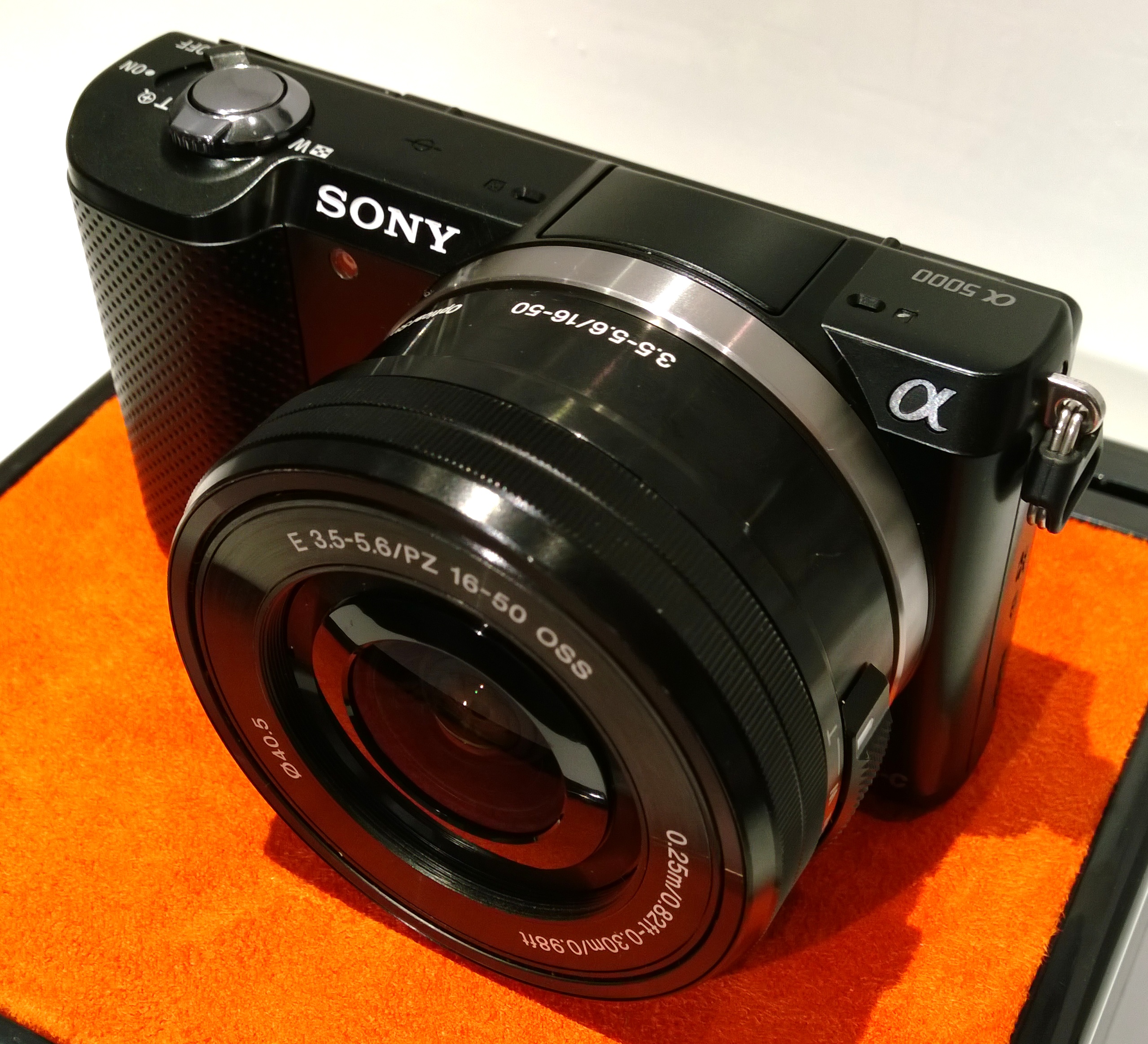 Sony Alpha A5000 Images