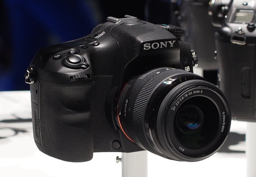 Sony Alpha SLT-A68 Images