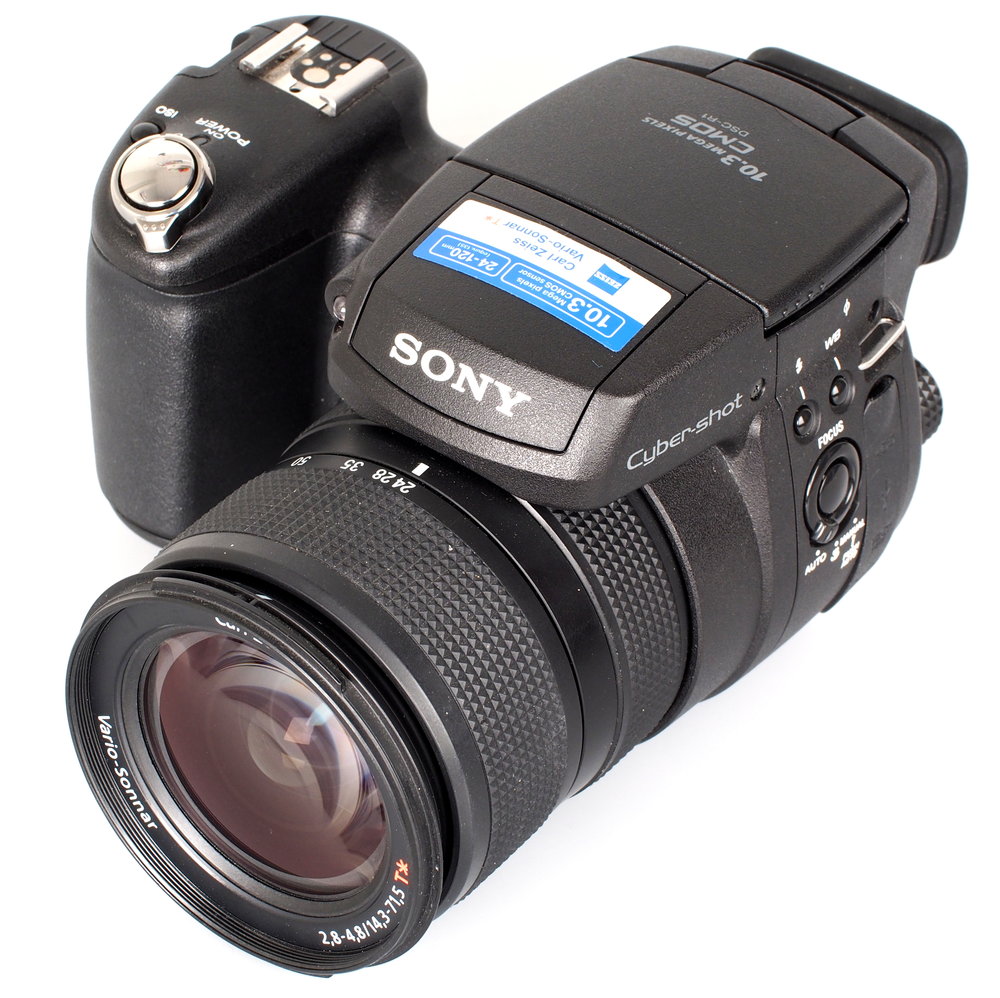 Sony Cyber-shot DSC-R1 Images
