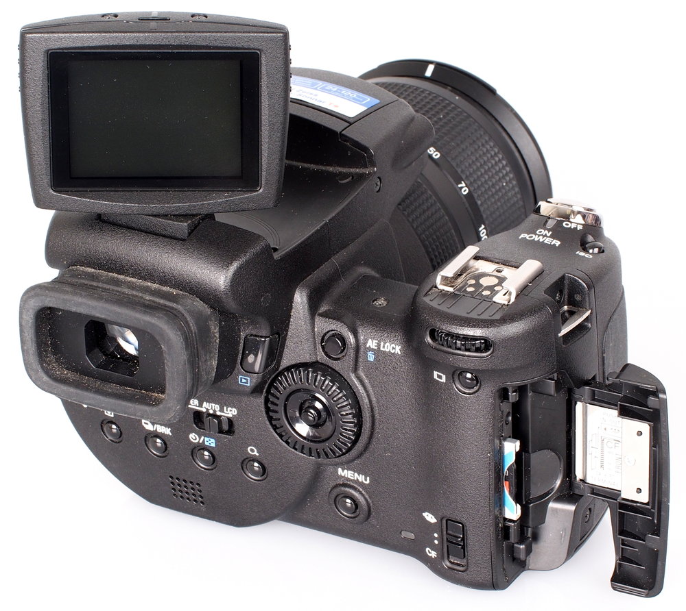 Sony Cyber-shot DSC-R1 Images