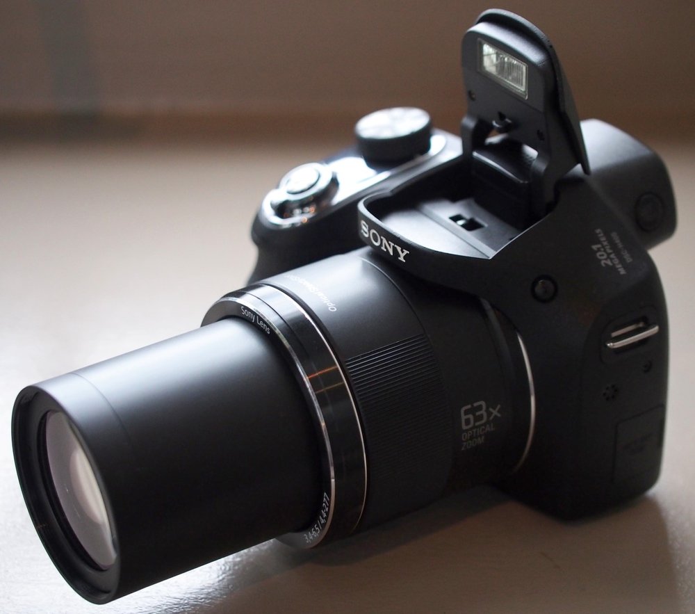 Sony Cyber-shot H400 Images