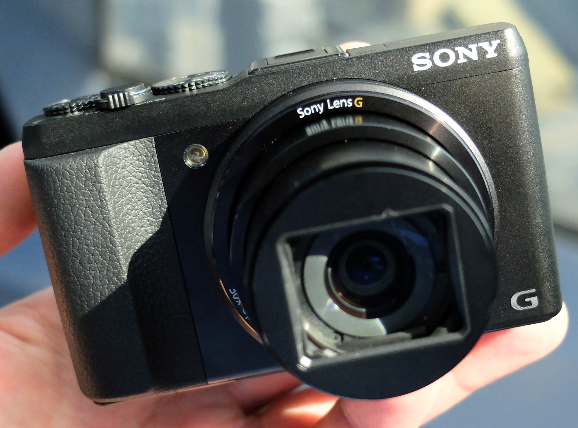 Sony Cyber-shot HX50 Hands-On Preview | ePHOTOzine