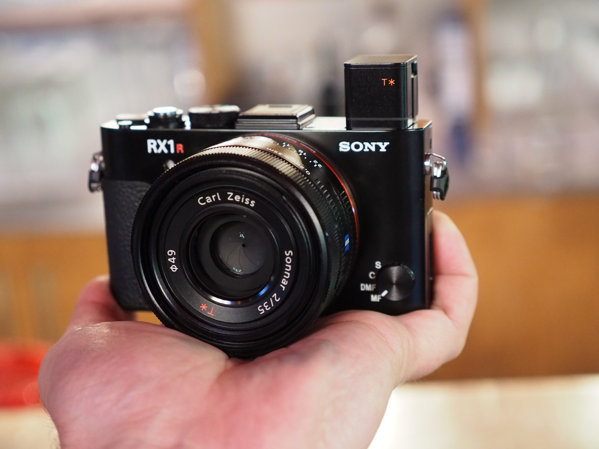 Sony Cyber-shot RX1R II Vs RX1 Vs RX1R Comparison | ePHOTOzine