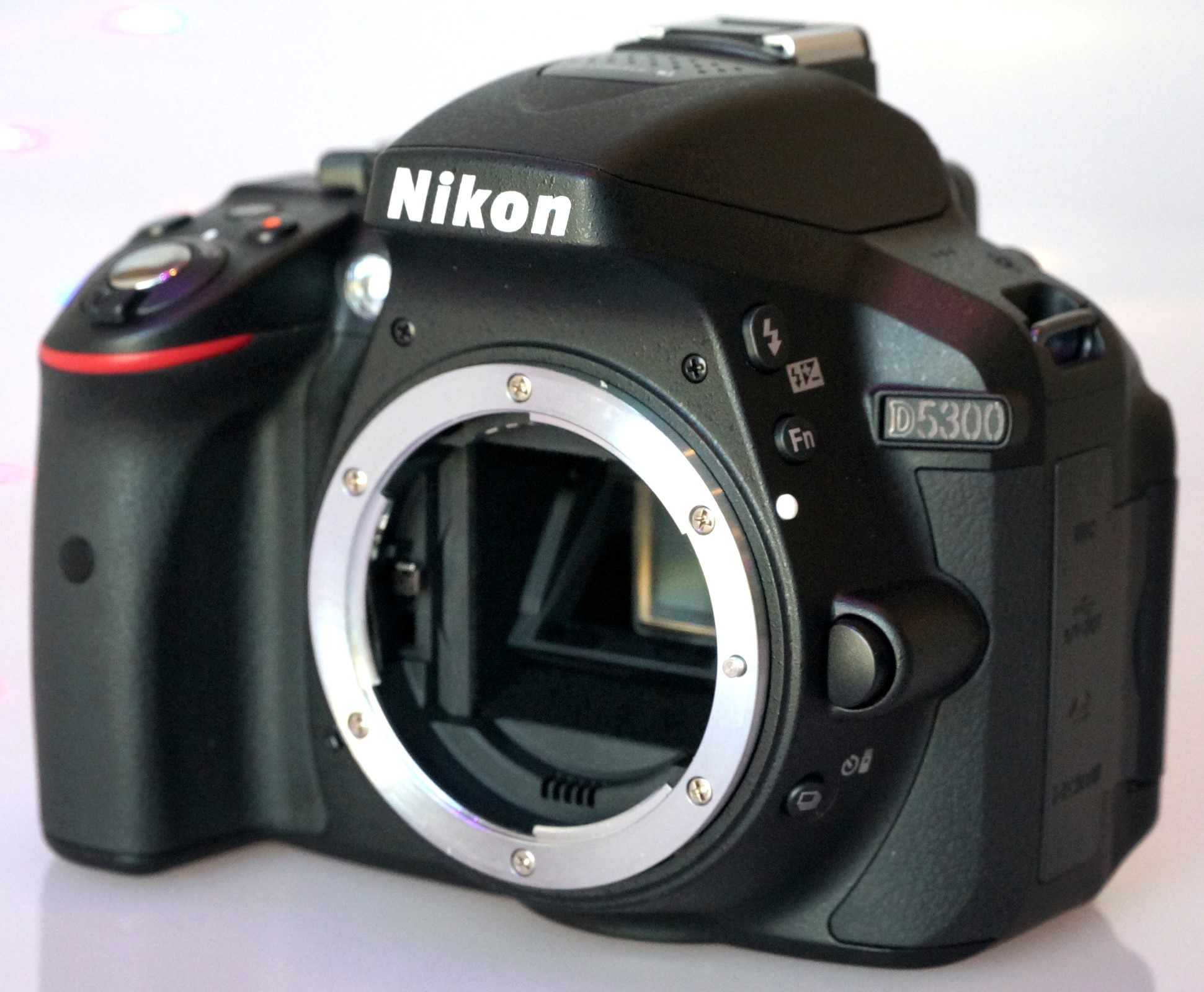 Nikon D5300 Hands-On Preview | ePHOTOzine
