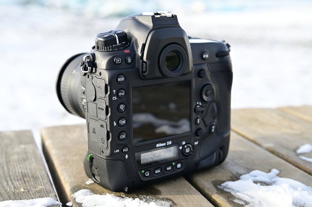 Nikon D6 Hands-On Preview | ePHOTOzine