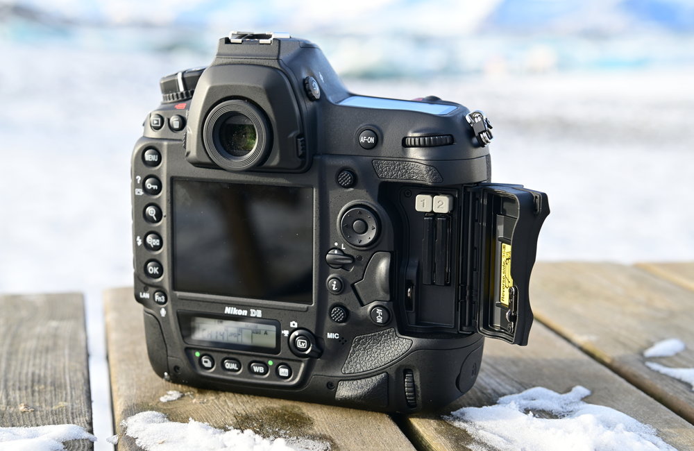 Nikon D6 Hands-On Preview | ePHOTOzine