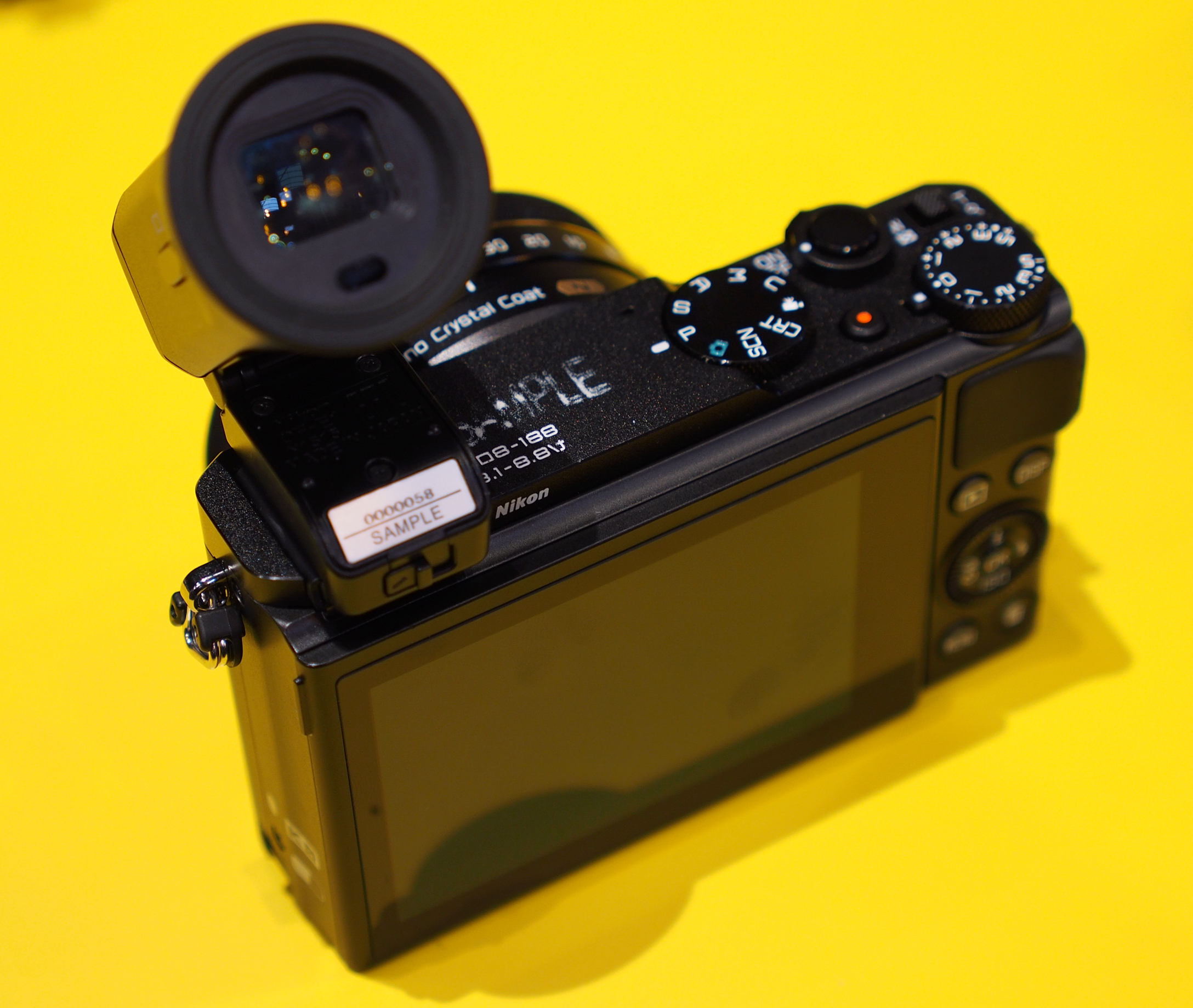 Nikon DL18-50, DL24-85, DL24-500 Hands-On Preview | ePHOTOzine