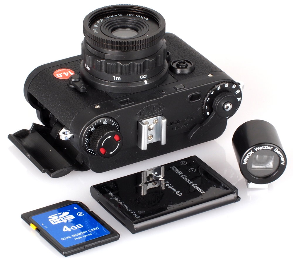 Minox Digital Classic Camera DCC 14.0 Images