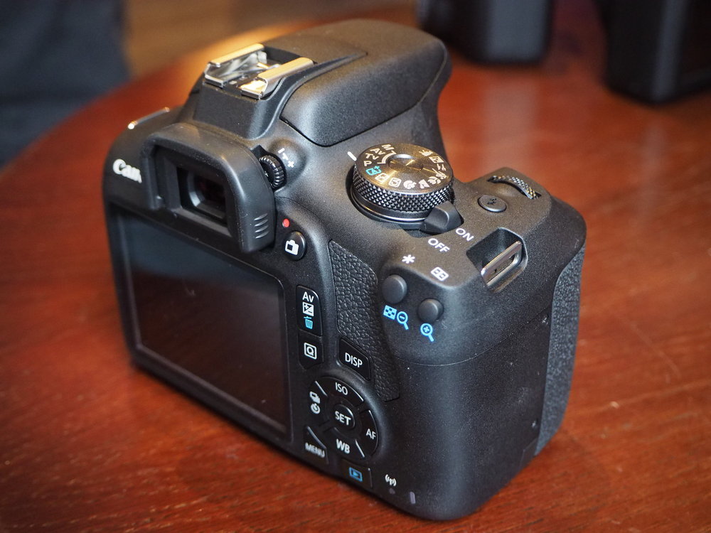 Canon EOS 2000D (Rebel T7) Images