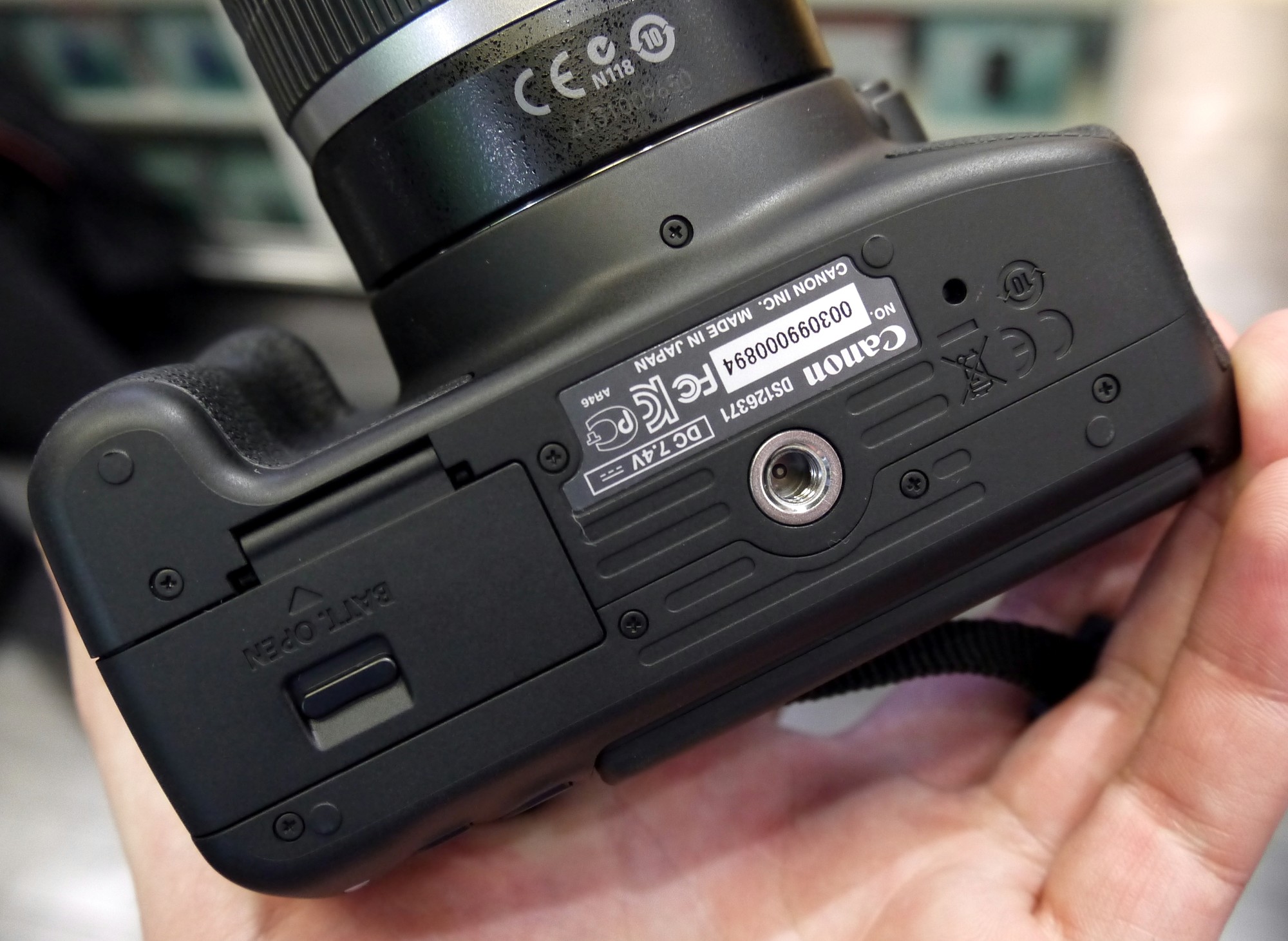 Canon EOS 650D Digital SLR Hands-On Preview | ePHOTOzine