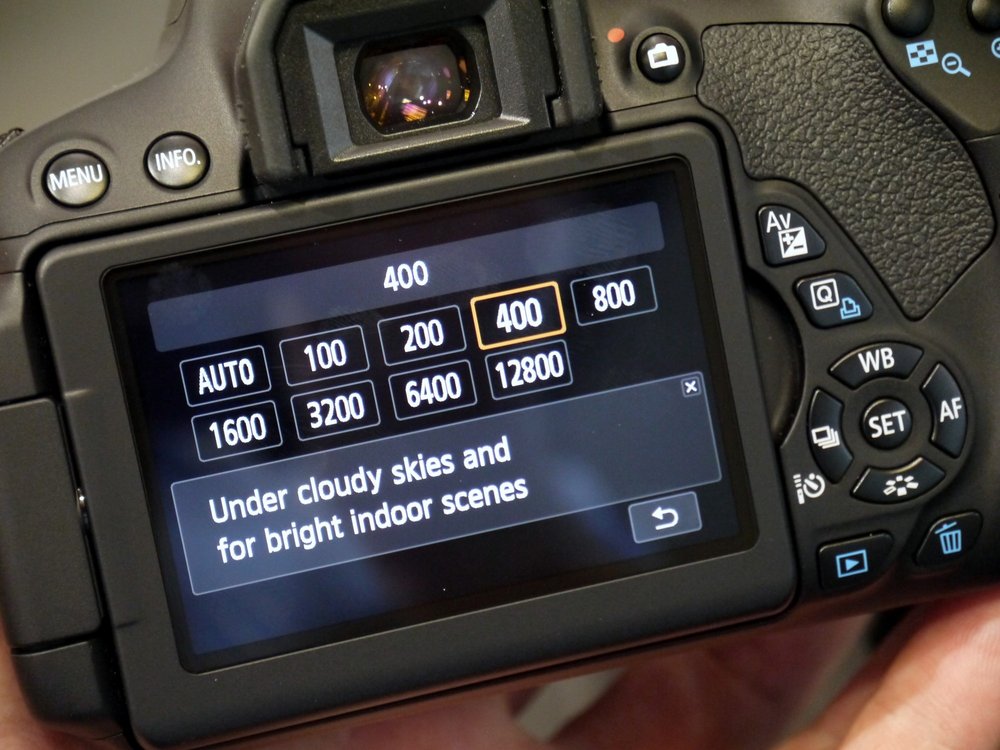 Canon EOS 650D Digital SLR Hands-On Preview | ePHOTOzine