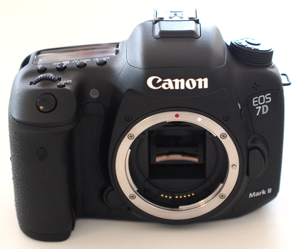 Canon EOS 7D Mark II Hands-On Preview | ePHOTOzine