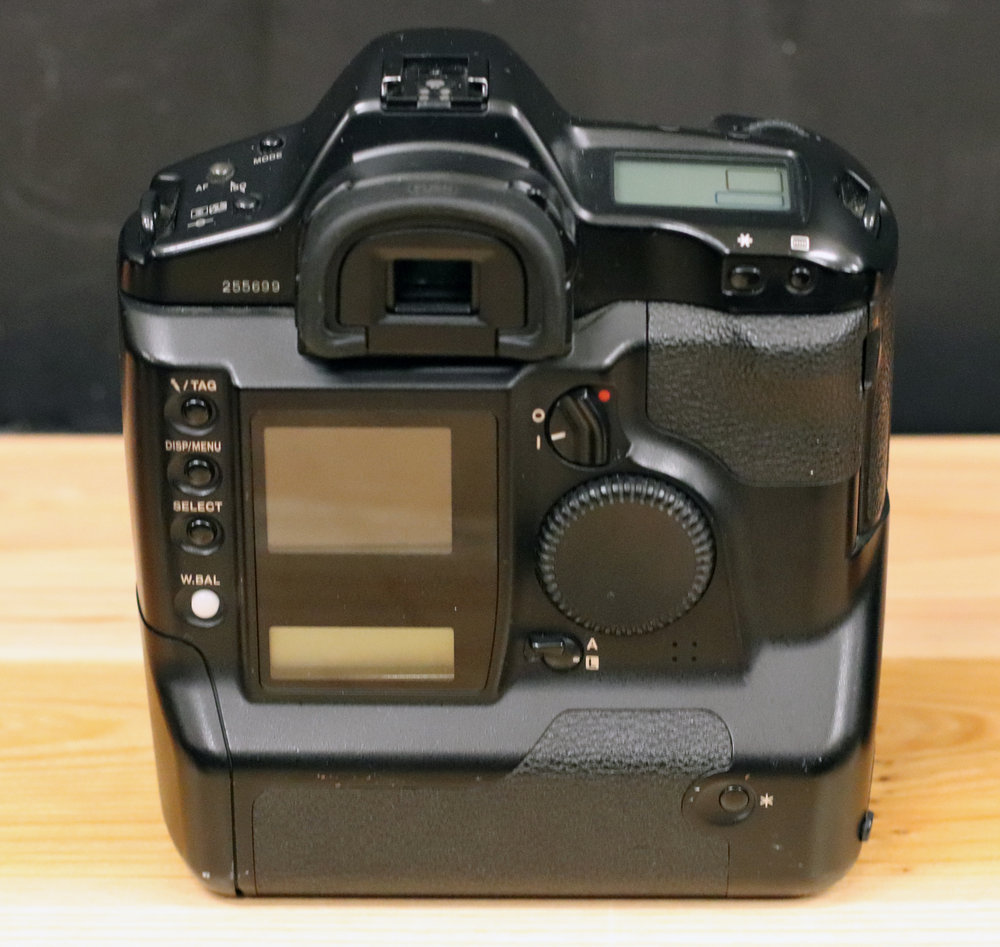 Canon EOS D2000 Images