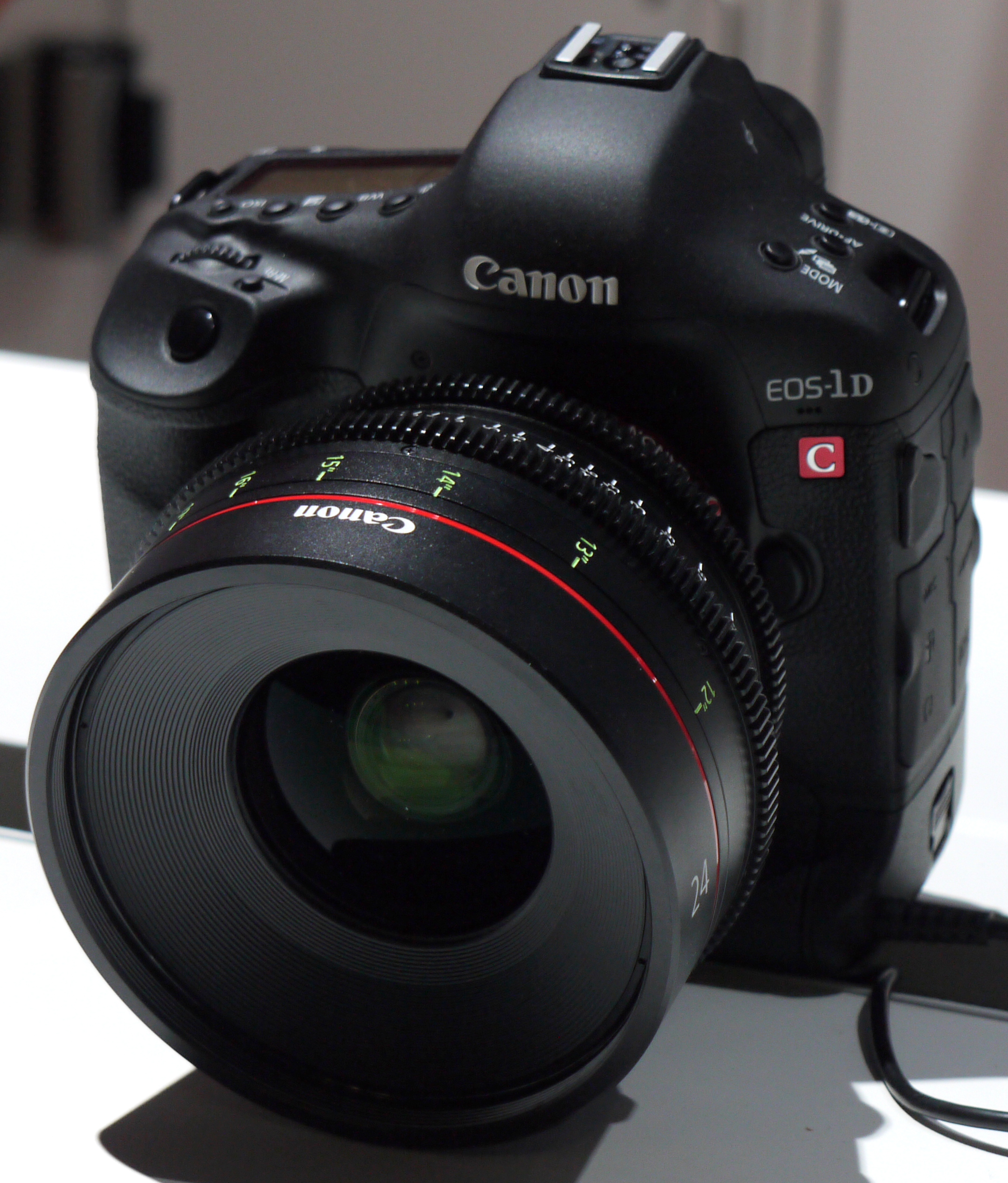 Canon EOS-1D C Digital SLR Hands-On Preview | ePHOTOzine