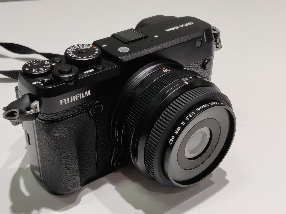 Fujifilm GFX 50R Hands-On Photos | ePHOTOzine