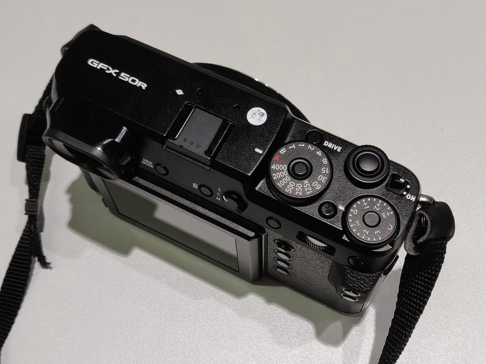 Fujifilm GFX 50R Hands-On Photos | ePHOTOzine