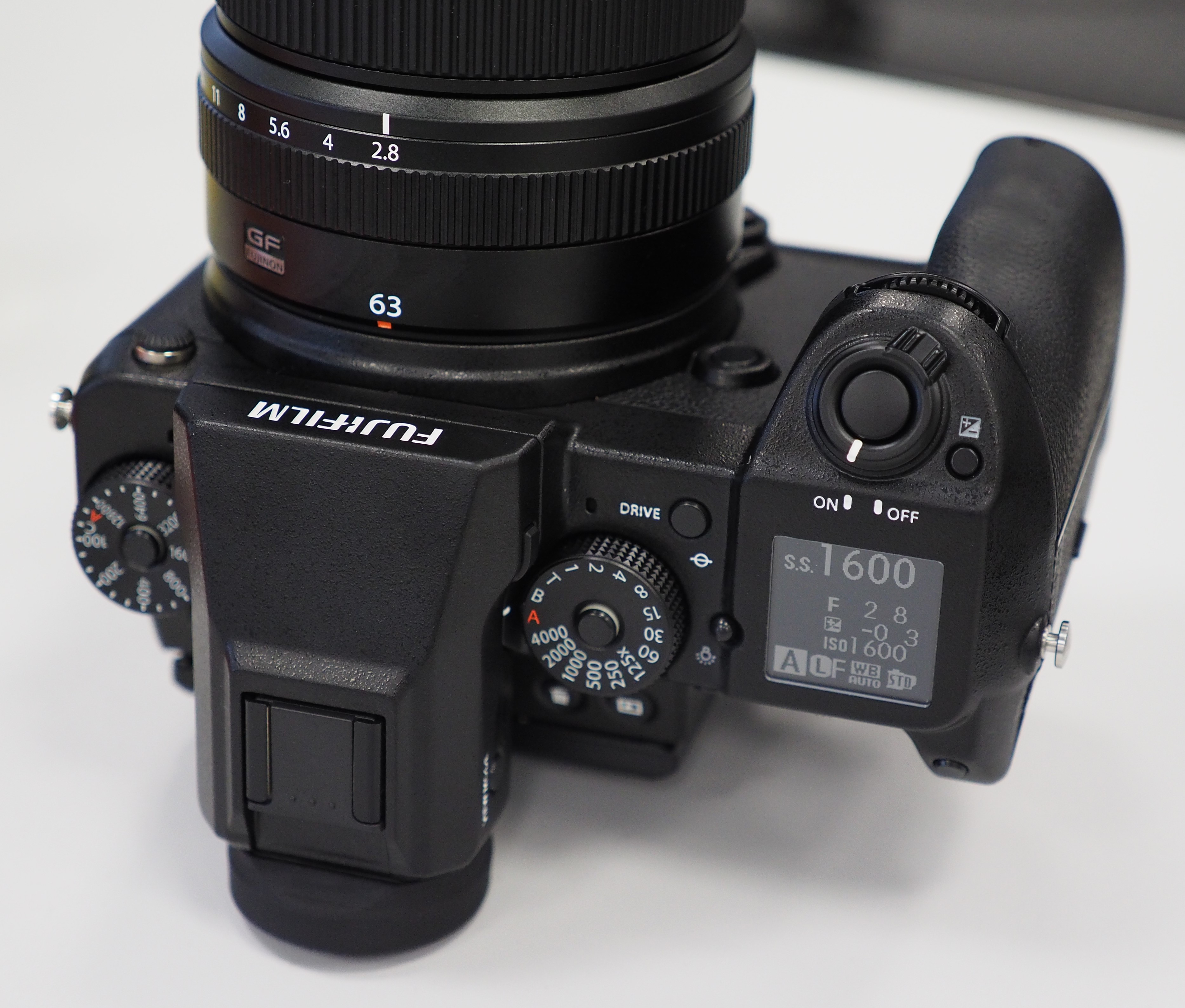 Fujifilm GFX 50S Medium Format Hands-On Preview | ePHOTOzine