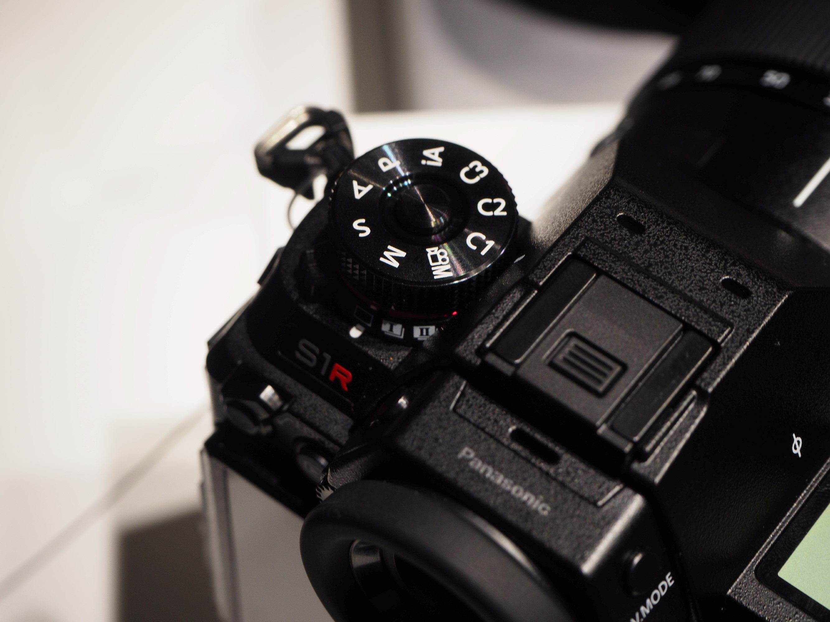 Panasonic Lumix S1R Hands-On Photos | ePHOTOzine