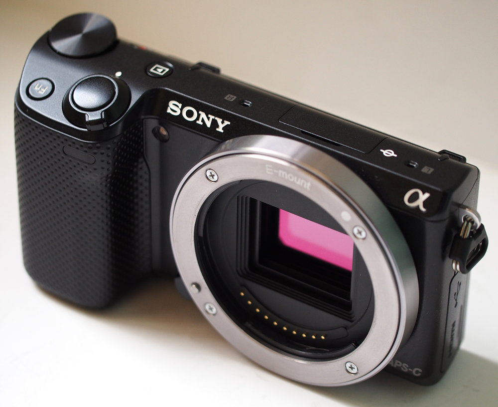 Sony NEX-5T CSC Hands-On Preview | ePHOTOzine