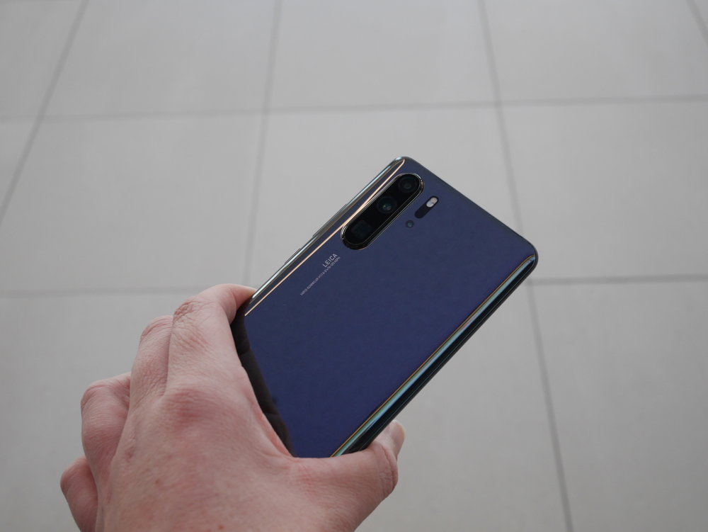Huawei P30 Pro Smartphone Teardown Shows How The Periscope Camera Works ...