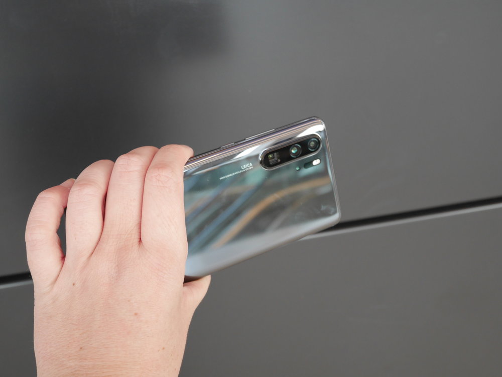 Huawei P30 Pro Smartphone Teardown Shows How The Periscope Camera Works ...