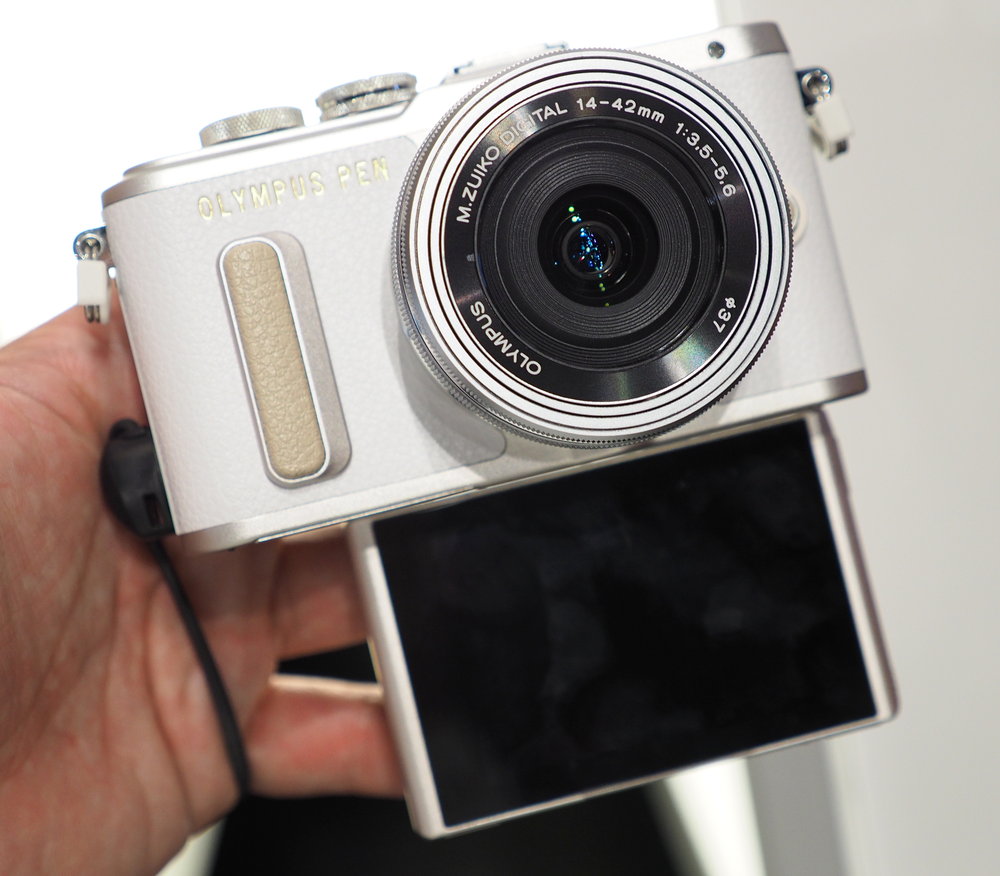 Olympus PEN E-PL8 Hands-On Preview | ePHOTOzine