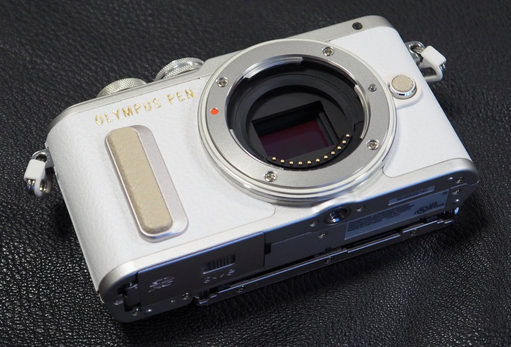 Olympus PEN E-PL8 Hands-On Preview | ePHOTOzine