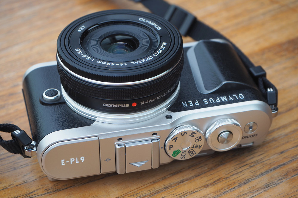 Olympus PEN E-PL9 Images
