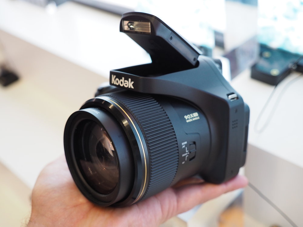 Kodak Astro Zoom AZ901 Introduced At CES | ePHOTOzine
