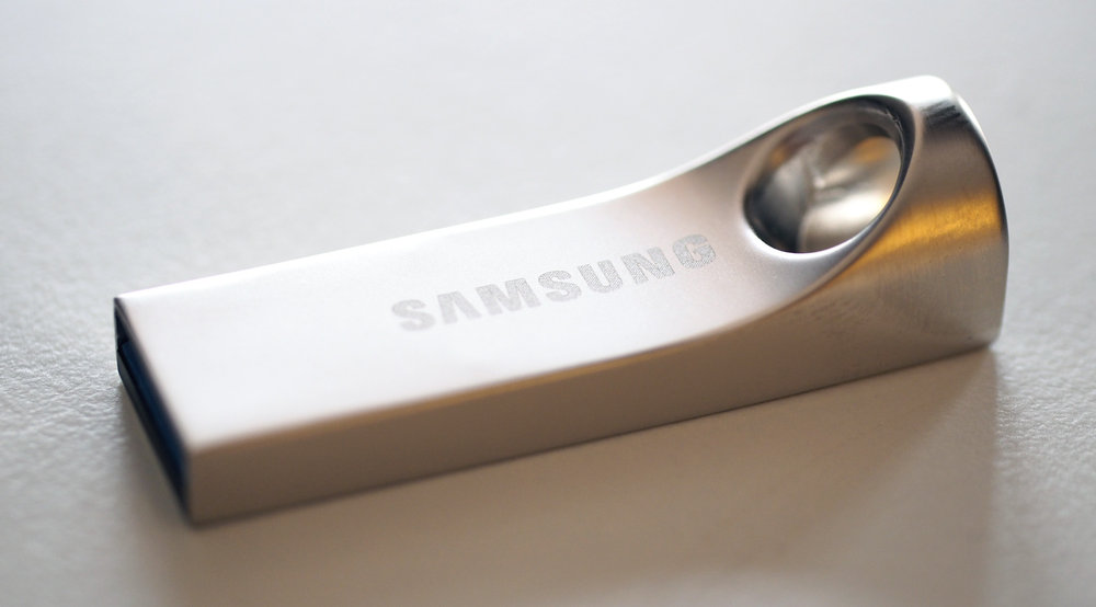 Samsung USB 3.0 Flash Drive Images